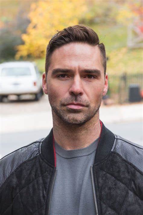 Alex Quiroga_百度百科