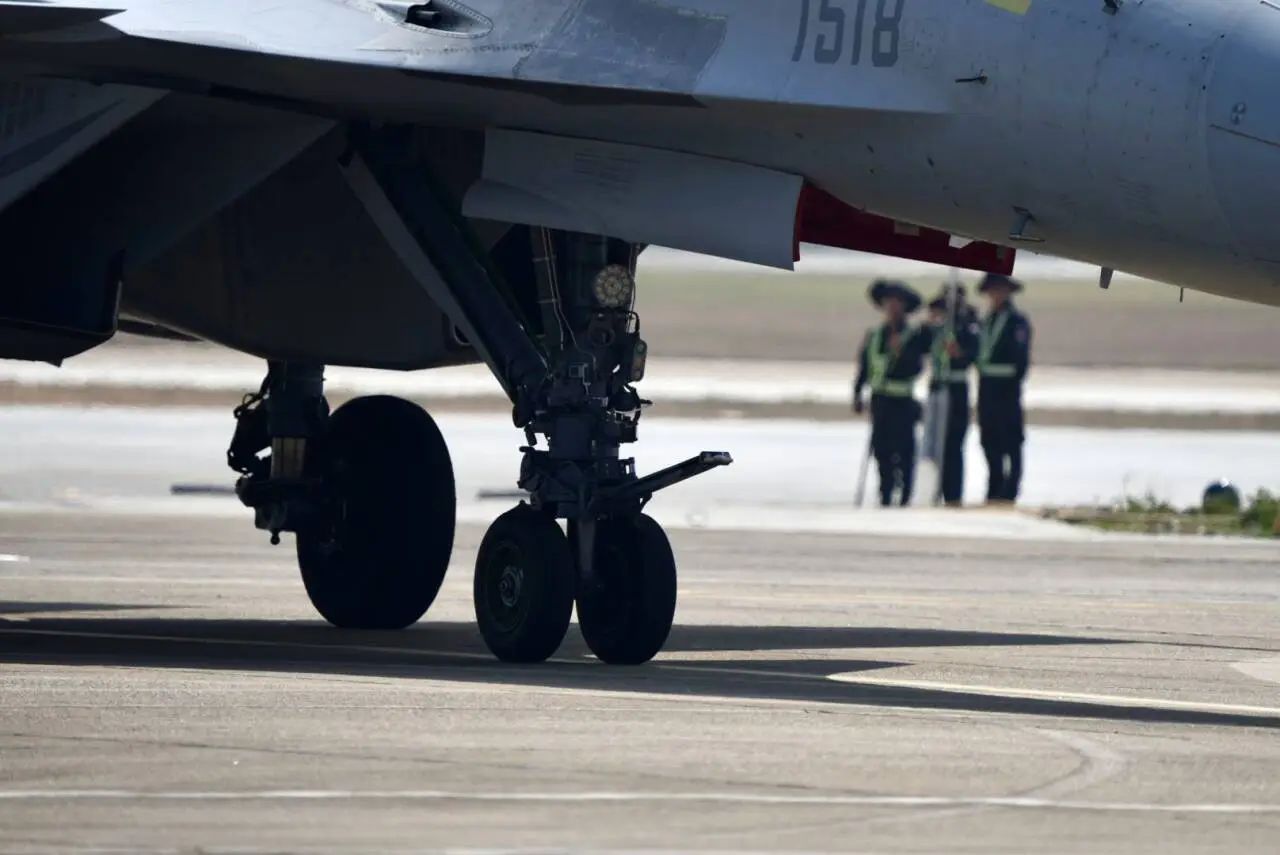 歼-15T_百度百科