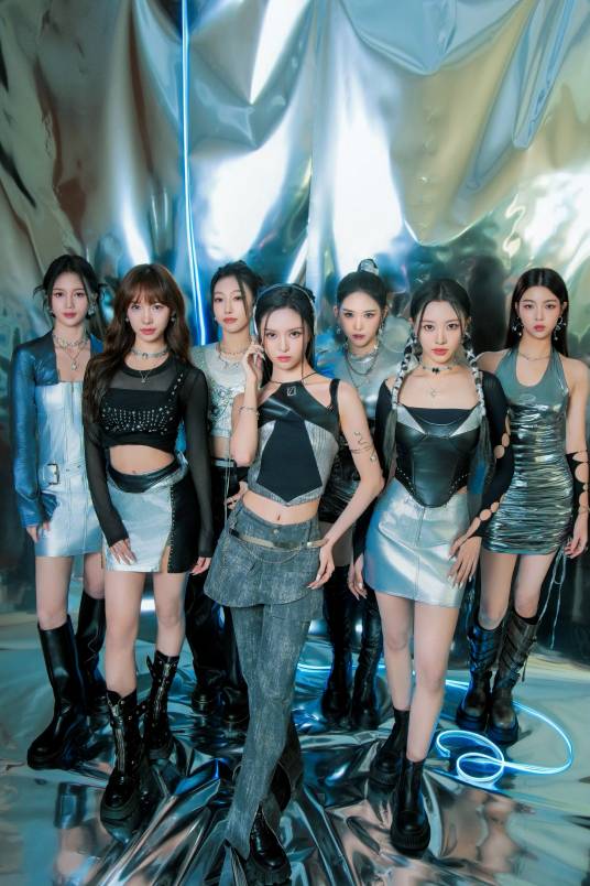 R.E.D（中国内地流行乐女子演唱组合、R.E.D组合、赤、染色体女团）_百度百科