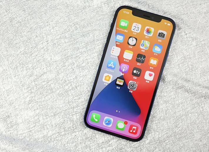 别等了！被苹果“砍”一刀的iPhone12mini，续航比iPhone12更差_百科TA说