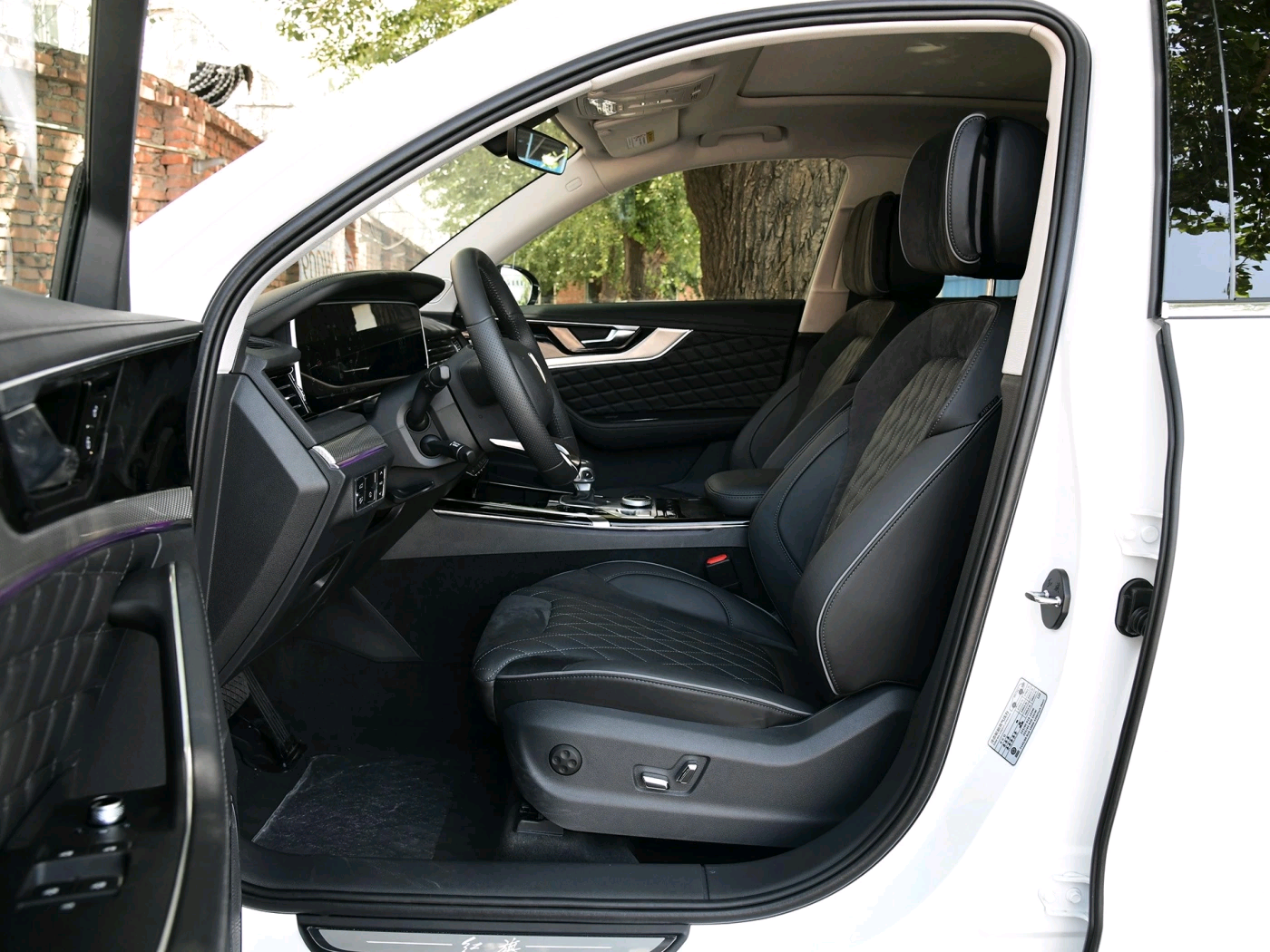 22.4万提了辆红旗HS5，开了两个多月后，车主说出了真实用车感受_百科TA说