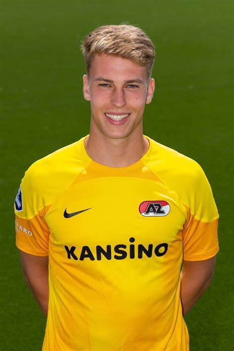 塞姆·韦斯特费尔德_百度百科