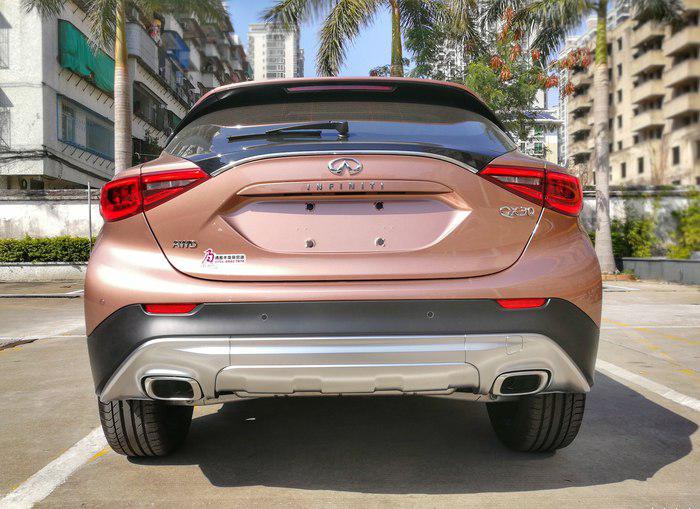 27万的英菲尼迪QX30真的贵吗？车主耿直地谈了用车经历_百科TA说