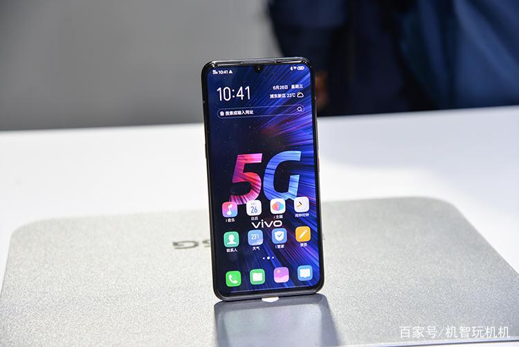 不仅廉价更有惊喜！iQOO 5G版曝光：5G双卡双待稳了！_百科TA说