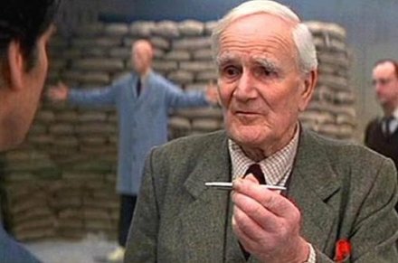 Q（电影《007》系列中的角色）_百度百科