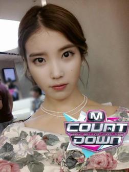 IU（韩国流行乐女歌手、影视演员、节目主持人）_百度百科