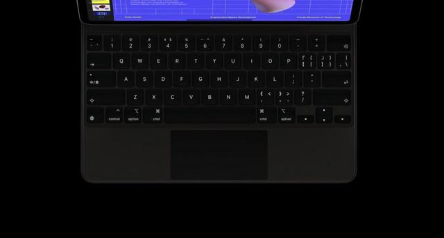 苹果发布支持触控版的 iPad Pro 售价 6229 元起_百科TA说