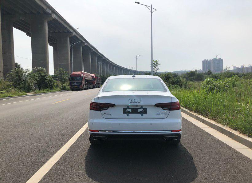 27万什么车好？凯迪拉克ATSL和奥迪A4L谁档次高？内行人说了实在话_百科TA说