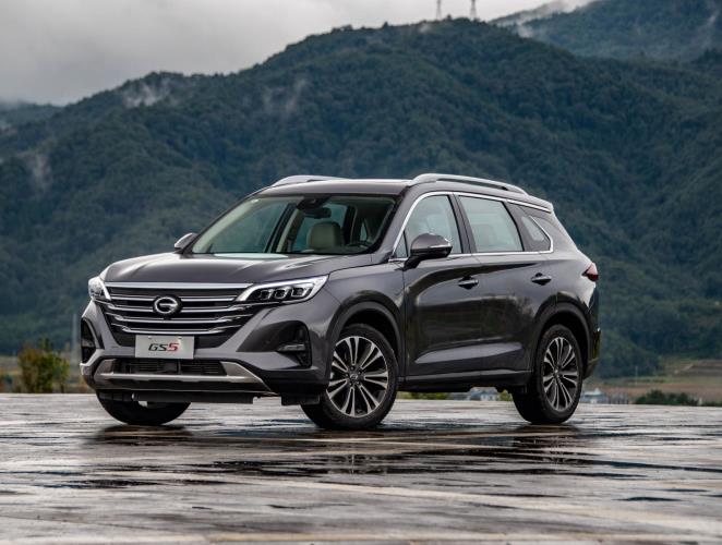 采访传祺GS5驾驶者，车主道出了实在话，看完你就明白了！_百科TA说