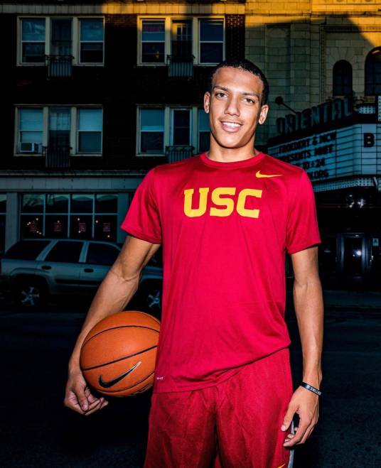 科比·约翰逊_百度百科