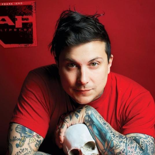 Frank Iero_百度百科