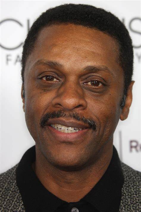 Lawrence Hilton-Jacobs_百度百科