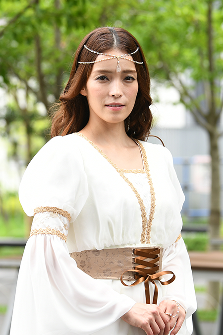 索菲亚（特摄《假面骑士圣刃》中的人物）_百度百科