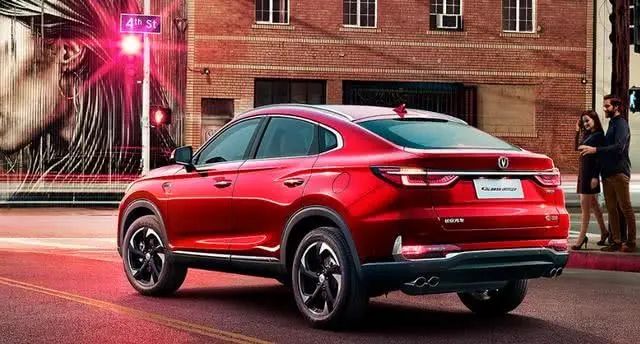 长安CS85 COUPE，一款溜背的高颜值轿跑SUV，一起了解一下_百科TA说