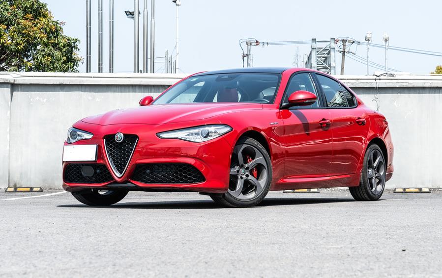 Giulia 1300公里用车心得，车主道出用车体验，你真的赞同吗？_百科TA说