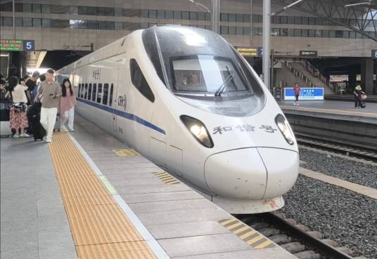 和谐号CRH5A型动车组_百度百科