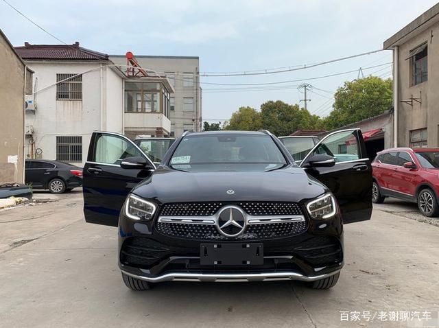 36.4万提了辆奔驰GLC 260L，开了3200多公里，车主：只想说四个字_百科TA说