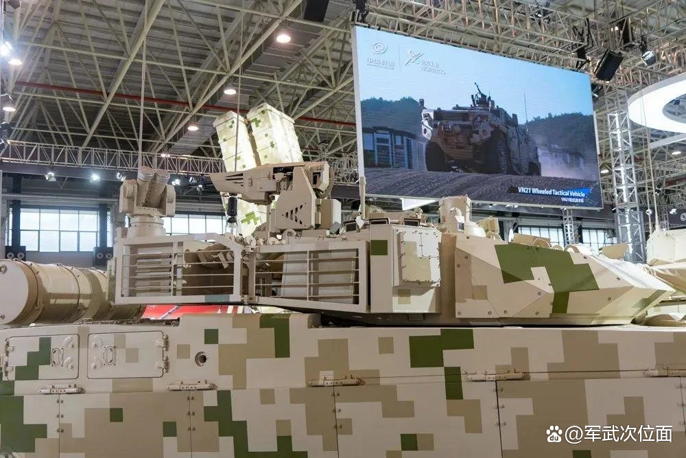 厉害了！中国VT-4A1主战坦克亮相航展，多项升级堪比第四代坦克_百科TA说