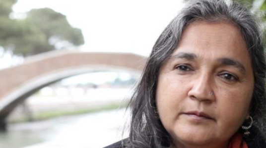 Simryn Gill_百度百科