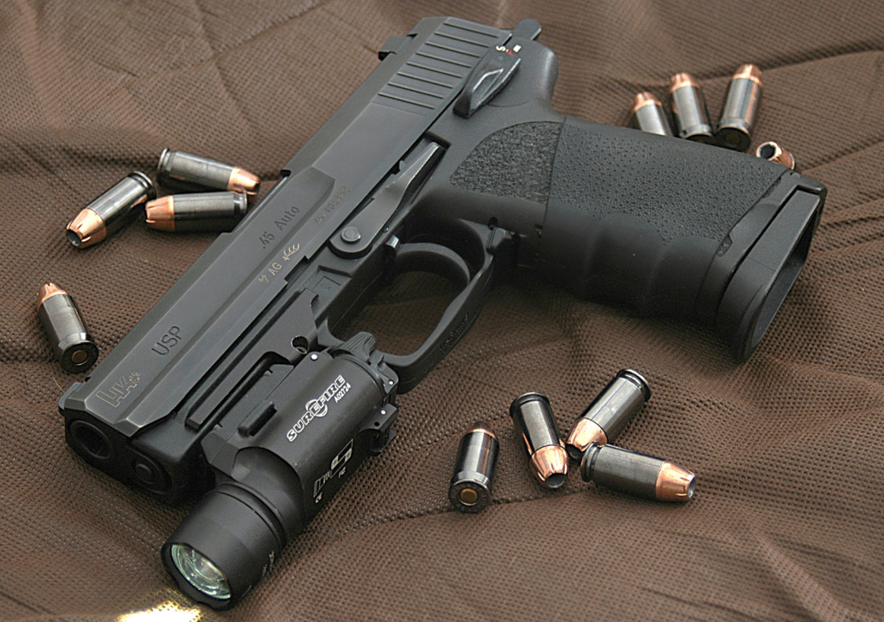 HK_USP手枪（德国研制装备的一型半自动手枪）_百度百科