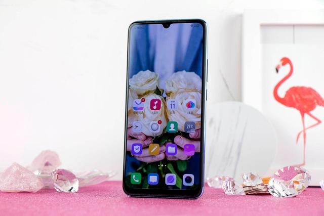 vivo Z5已开售！超清自拍+超强续航+高颜值外观，卖点吸睛_百科TA说