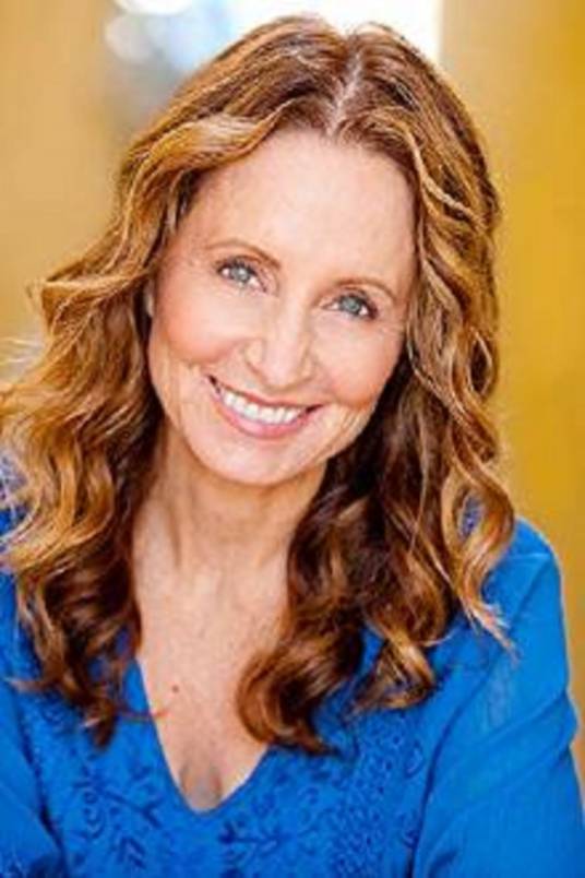 Gwen Holloway_百度百科