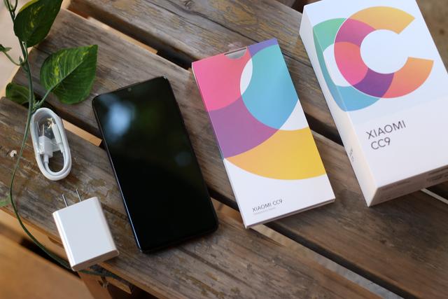 小米CC9体验：年轻女性的第一台专属自拍手机_百科TA说