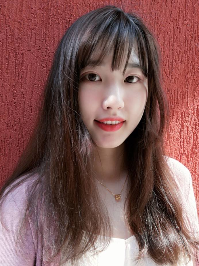 荣耀20i网红打卡“番茄炒鸡蛋墙”，更自然的潮流自拍新境界_百科TA说