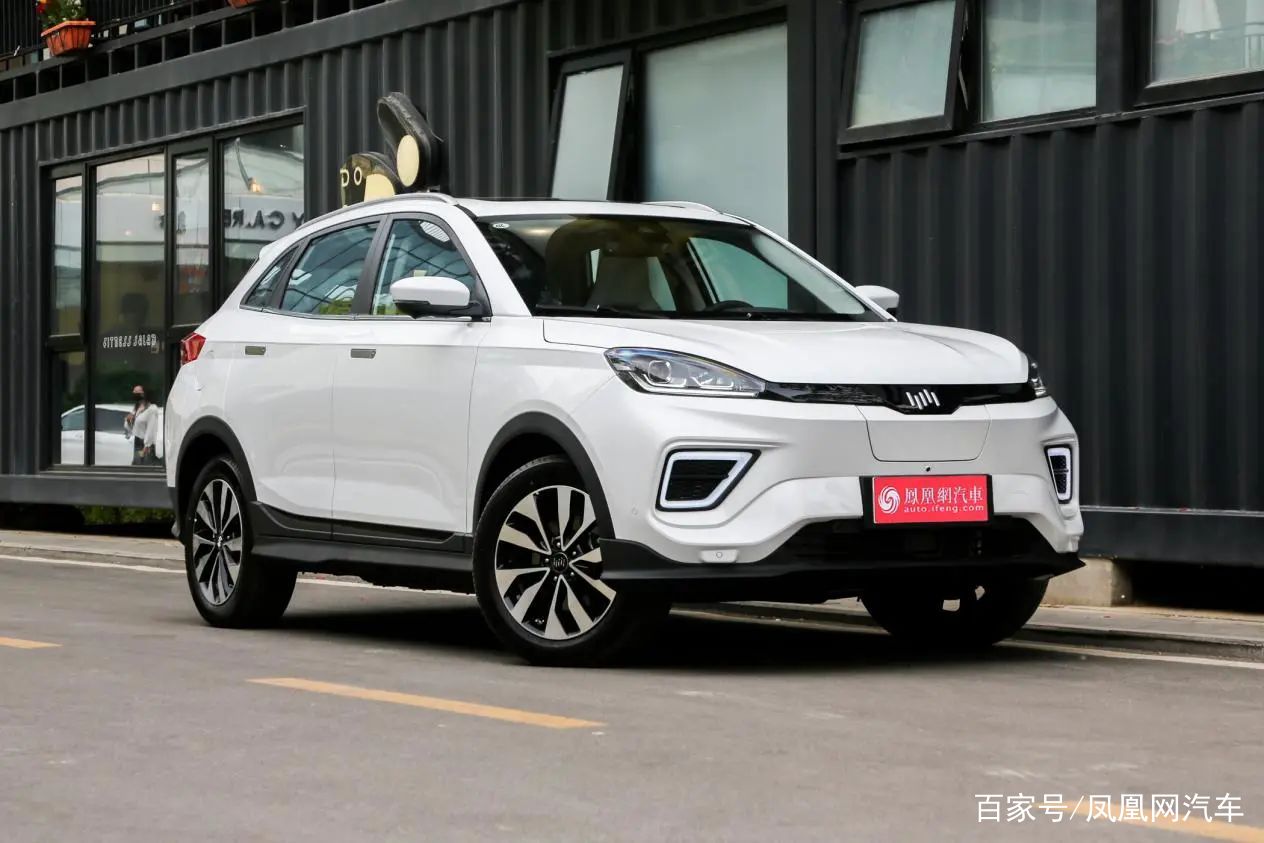 520km超长续航/科技化配置升级 静态体验威马EX5-Z_百科TA说