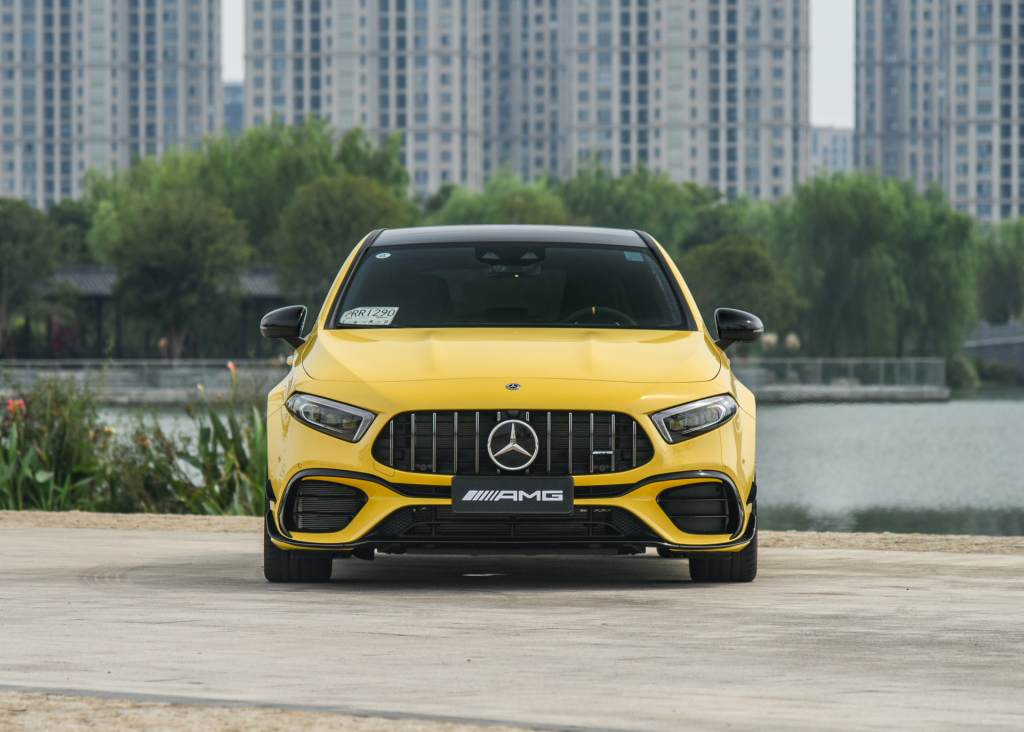 最强动力的奔驰A级：AMG A45，好看好开，但至少50多万_百科TA说