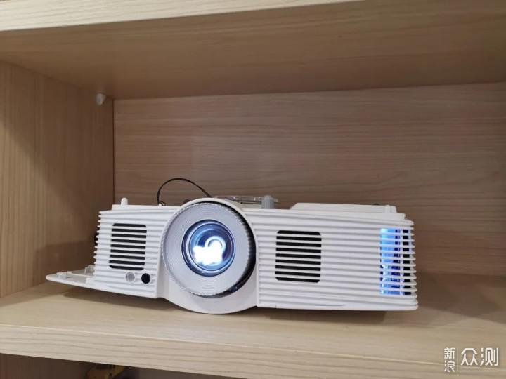 纠结电视？不如一步到位4K投影仪：明基W2700_百科TA说