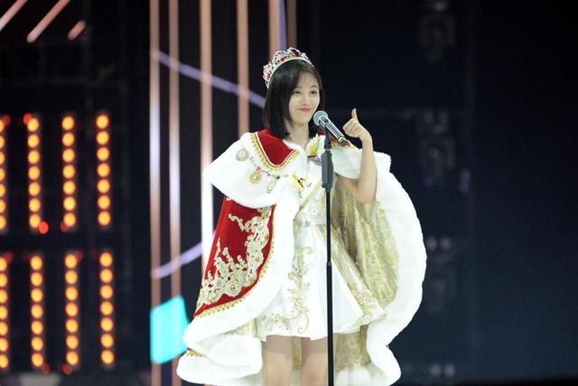 恨铁不成钢？SNH48前成员鞠婧祎当评委，骂哭现SNH48成员宋昕冉_百科TA说