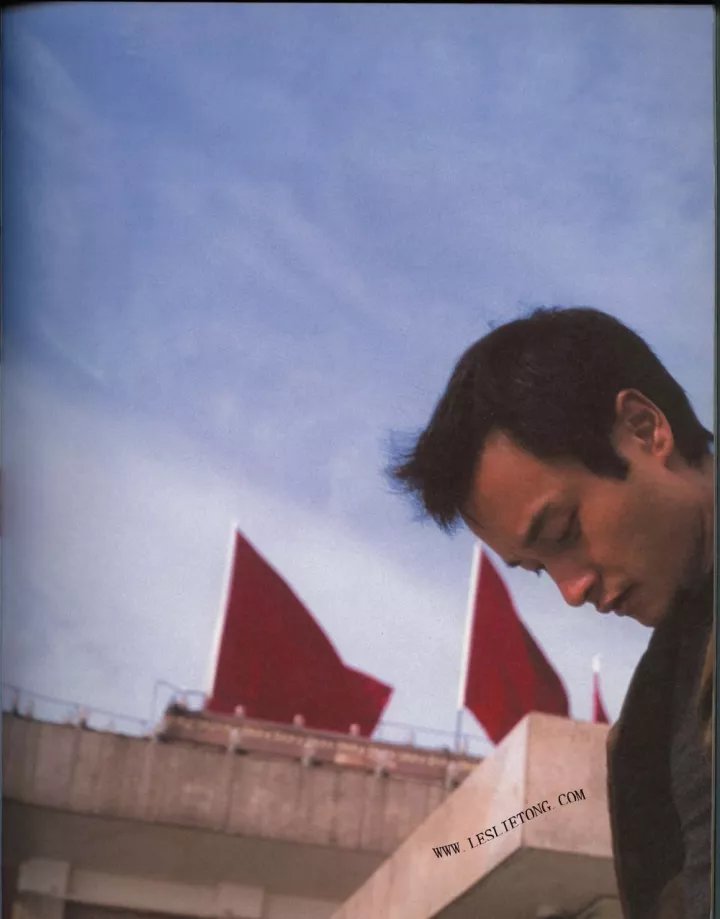 张国荣和梁朝伟都逃不过他的火眼金睛，他是香港的鬼才摄影师！_百科TA说