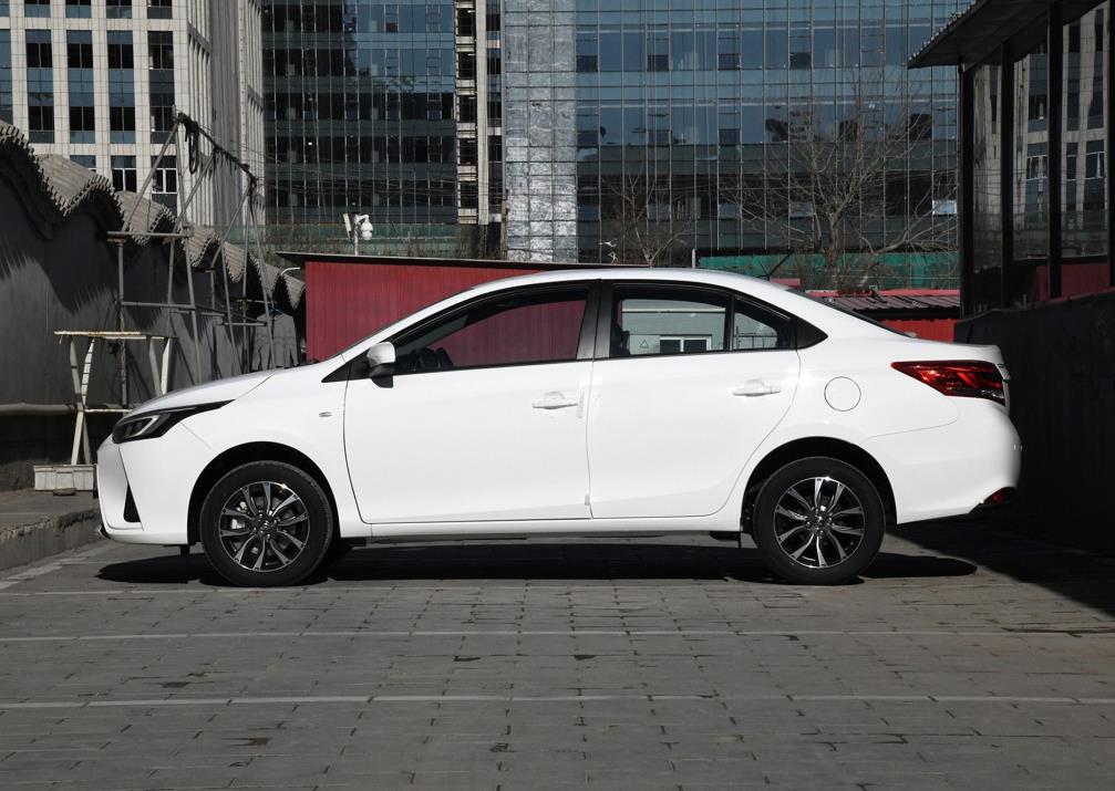 采访YARiSL致享使用者，车主道出真心话，你真的认同吗？_百科TA说