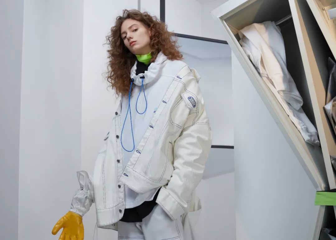 INXX正潮流：明年要开超300家线下店，要一直“酷”下去_百科TA说