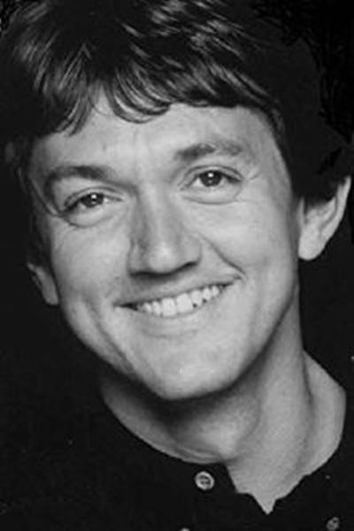 Warren Bennett_百度百科