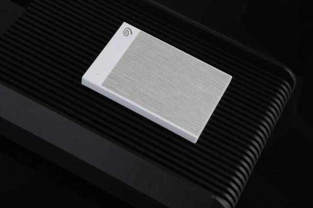 锦上添花？希捷Backup Plus Ultra Touch 1TB移动硬盘体验_百科TA说
