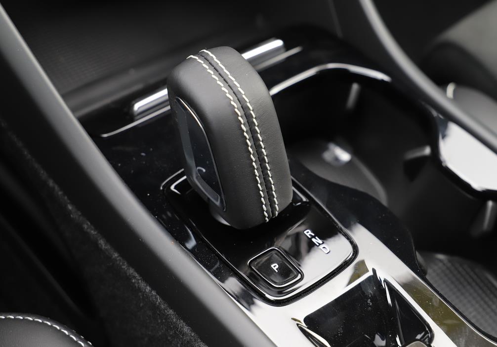 同是28万，沃尔沃XC40和哈弗H9如何抉择？读完你就了解了_百科TA说