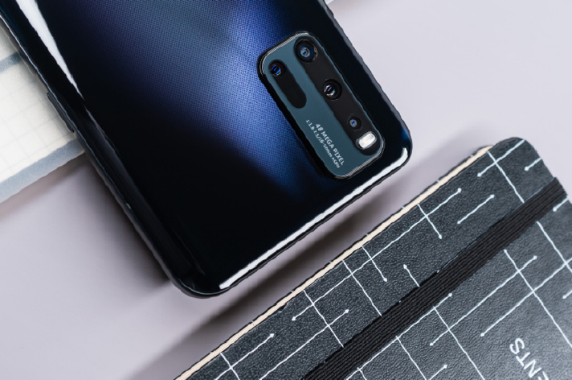 生而强悍的iQOO，全新旗舰iQOO3自带压感按键，表现强悍_百科TA说