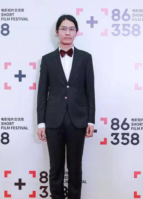 Zhou Lu_百度百科