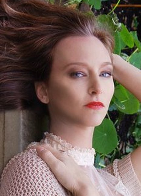 Aryn Elaine Cole_百度百科