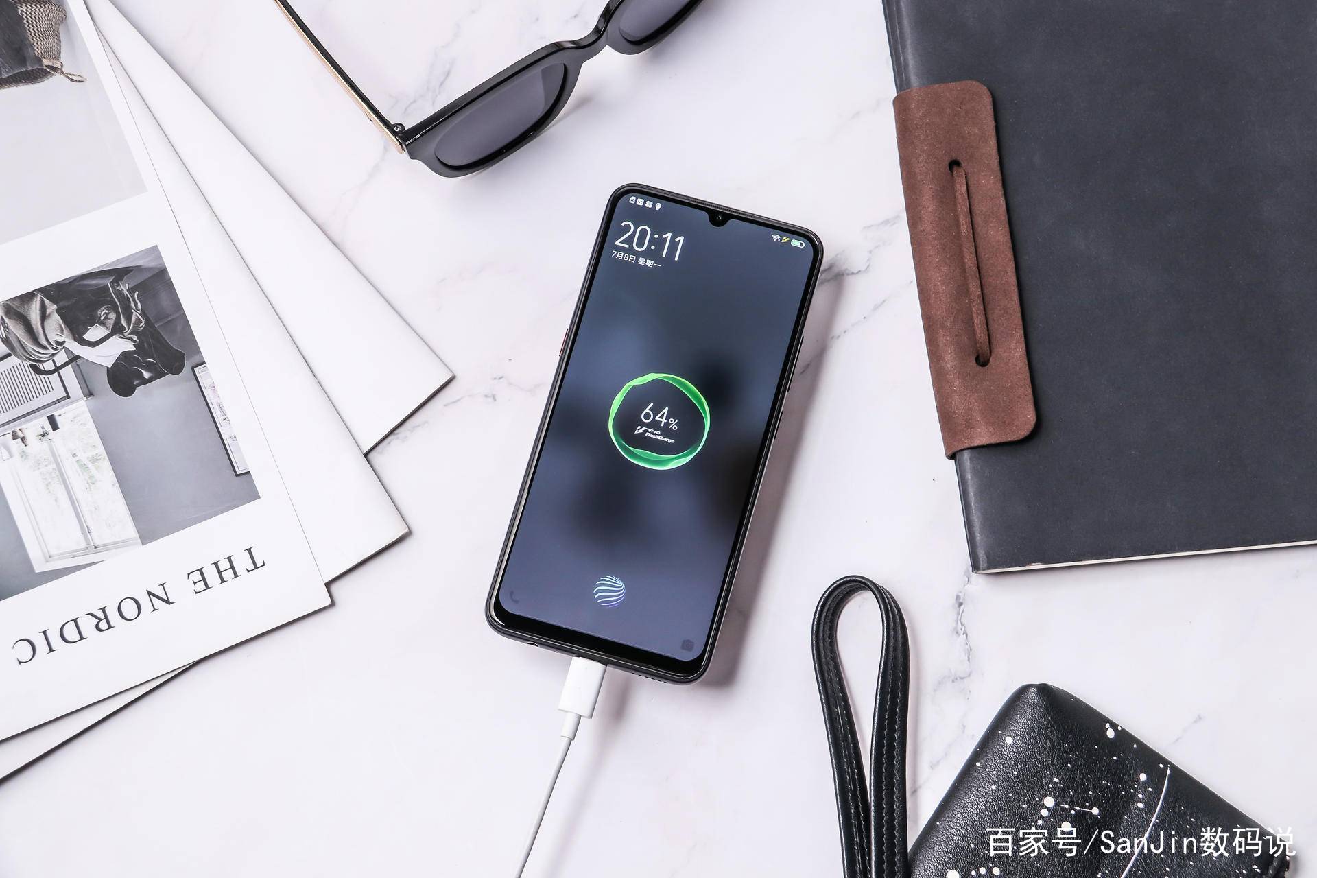 麒麟980又怎样，荣耀V20打游戏居然玩不过iQOO Neo_百科TA说