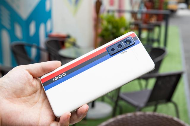 是性能猛兽还是全能多面手？iQOO 5 Pro传奇版亲身体验_百科TA说