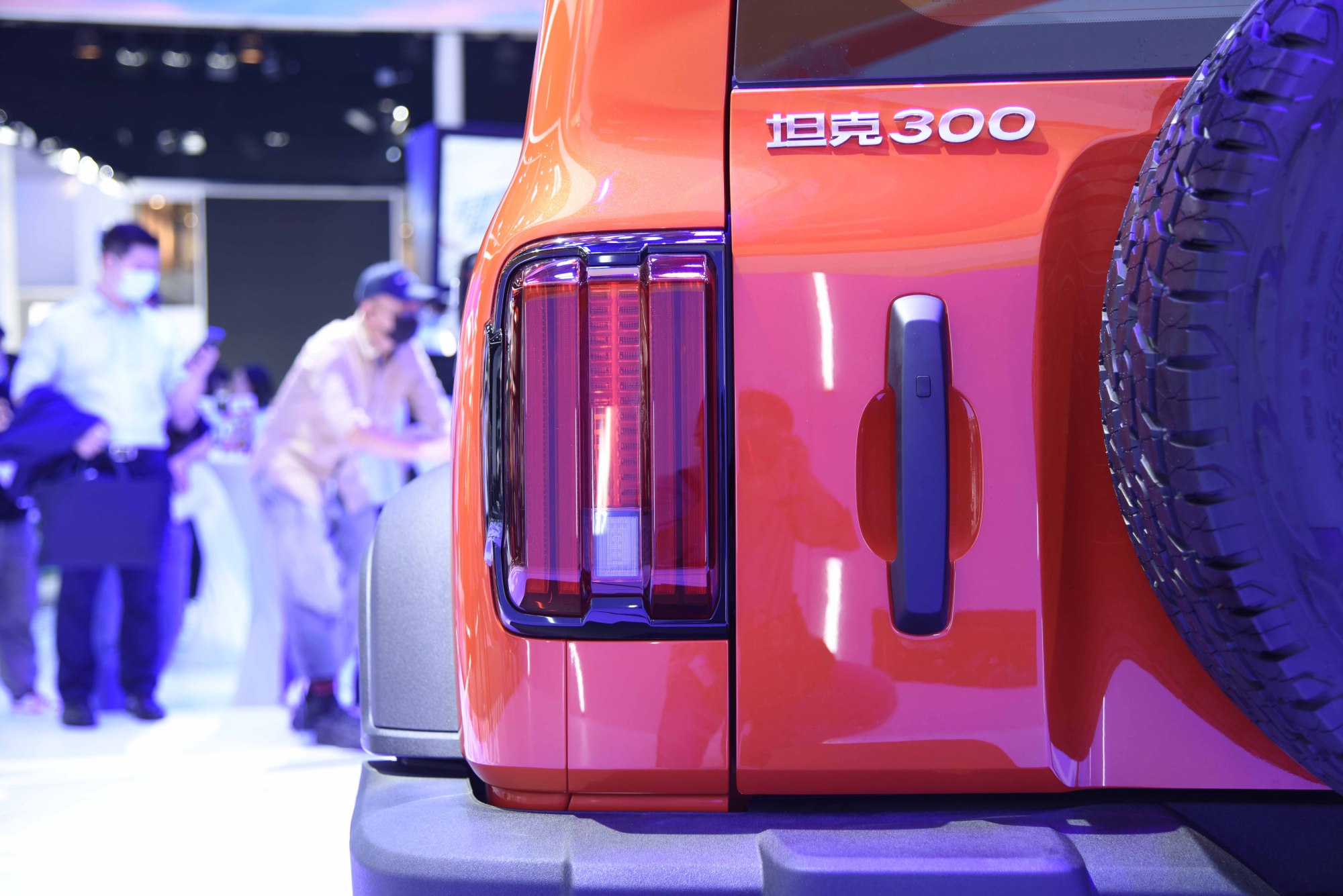 WEY 坦克300红——2020北京国际车展_百科TA说