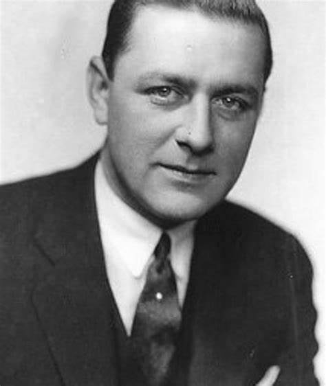 Kenneth Harlan_百度百科