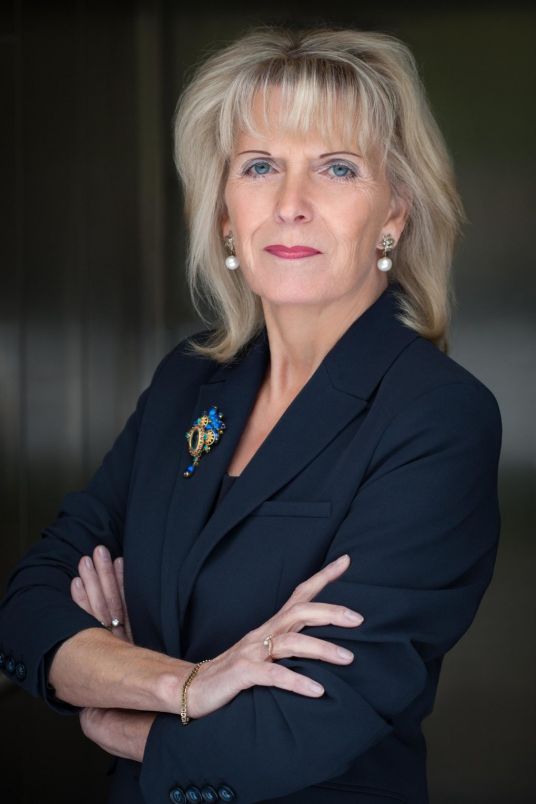 Angela D. Friederici_百度百科