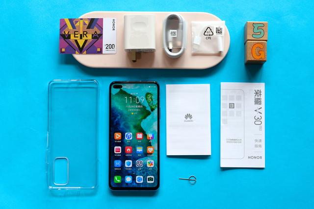 荣耀V30 Pro图赏：矩阵镜头配冰岛幻境的外观颜值怎么样？_百科TA说