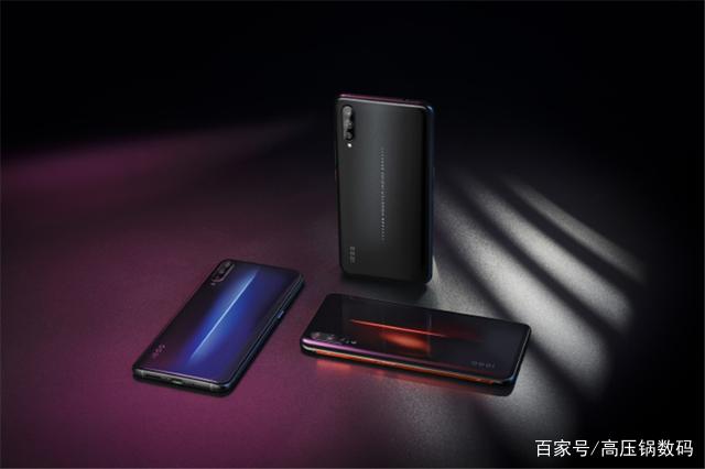 骁龙855+44W闪充，最强vivo子品牌iQOO新机明日开售！_百科TA说