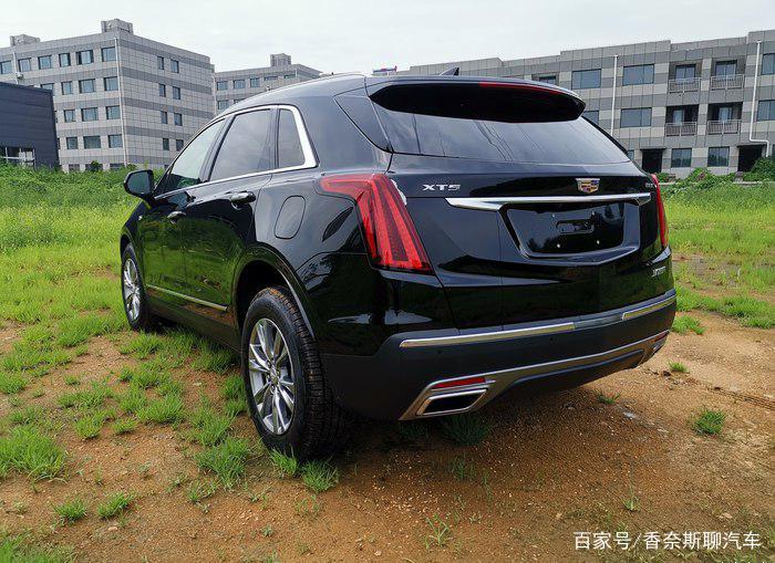 裸车32万购入凯迪拉克XT5，开了30天，车主：想讲四个字_百科TA说
