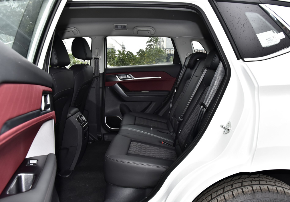 神车也有运动而言，哈弗H6Coupe迎来更新，不足8万起售成能否爆款_百科TA说